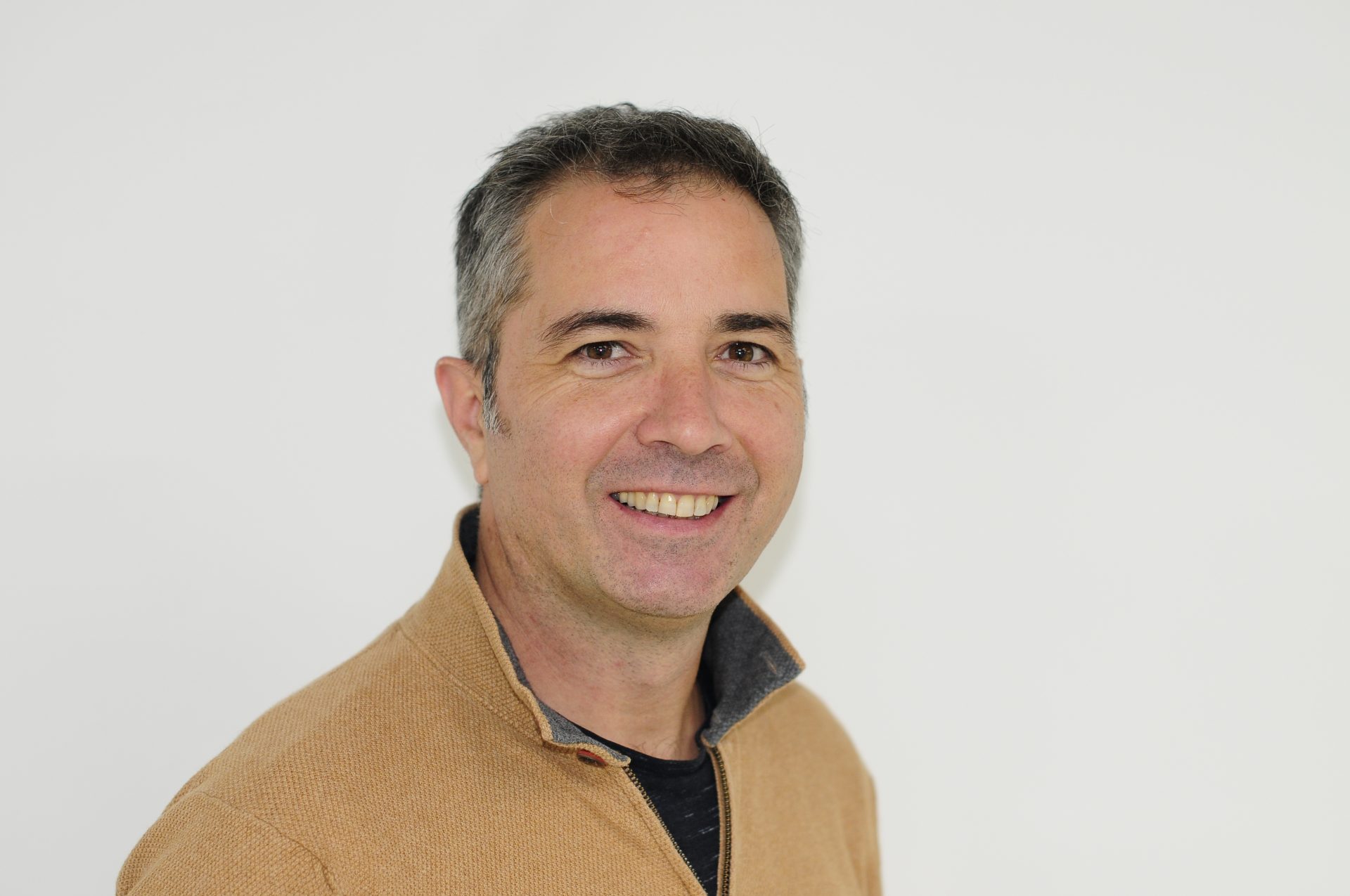 Nuestros equipos directivos - Adam